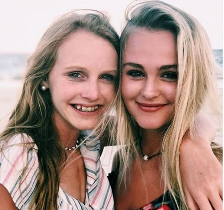 Who Is the 18-years-old musician Ivey Meeks dating?