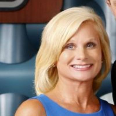 Meet Janet Ann Ayres: Facts About Leslie Mann's Mother & Her Husband