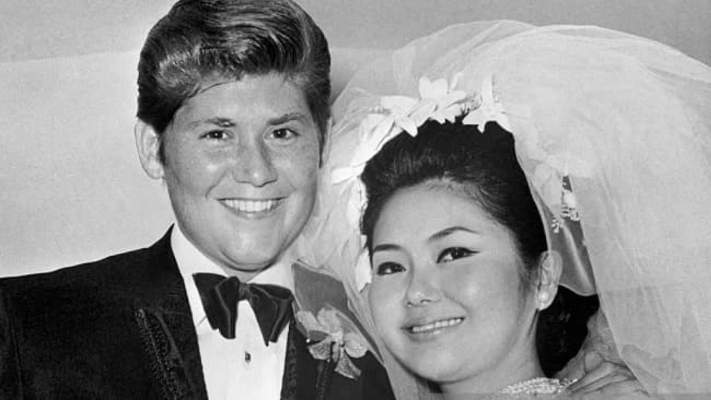 Elaine Okamura: Read All About The Ex-Wife of Wayne Newton, Marriage ...