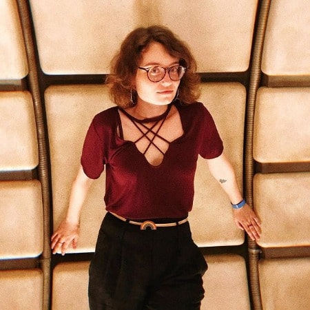 Get To Know Sarah Scrivener Biography - Net Worth, Husband, Height ...