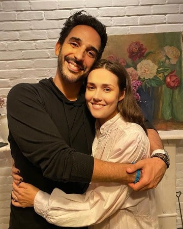 All About Caroline Estabrook, Dan Estabrook and Megan Boone's Daughter ...