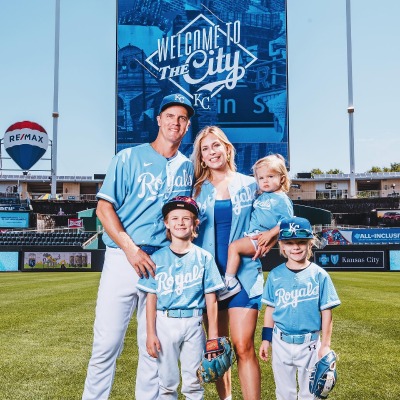 Emily Kuchar: Dallas Cowboys Cheerleader Turned Baseball Star's Wife ...