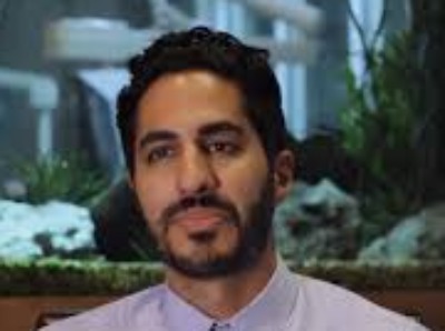 Nieku Manshadi: Pediatric Dentist to Netflix Star's Husband – Wedding ...