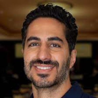 Nieku Manshadi: Pediatric Dentist to Netflix Star's Husband – Wedding ...