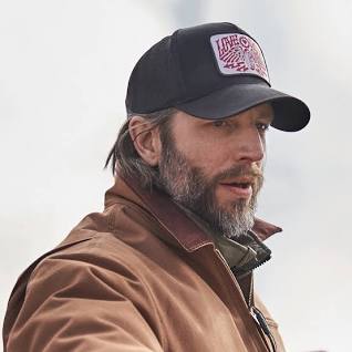 Stephanie Sigman And Brian Andrew Mendoza Relationship Timeline, Son ...