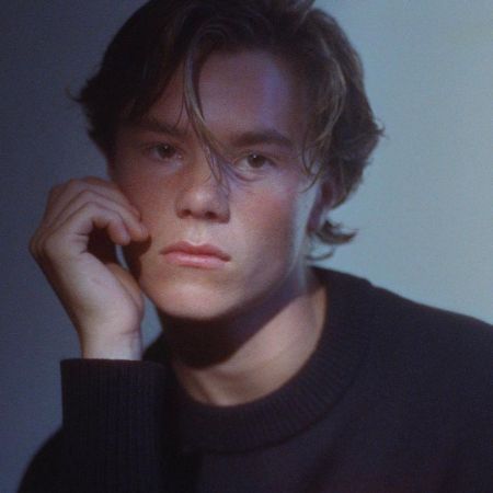 Young Royals actor Edvin Ryding Net Worth, Girlfriend & Bio - Height ...