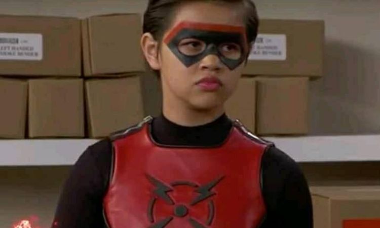 All About Havan Flores Net Worth, Boyfriend & Bio - Height & Facts