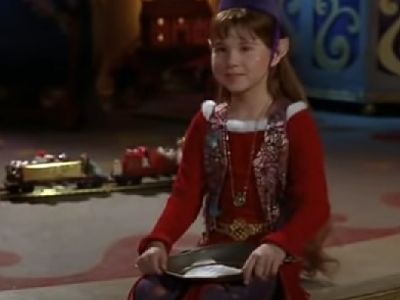 Know The Santa Clause star Paige Tamada Net Worth, Husband & Bio - Wiki ...