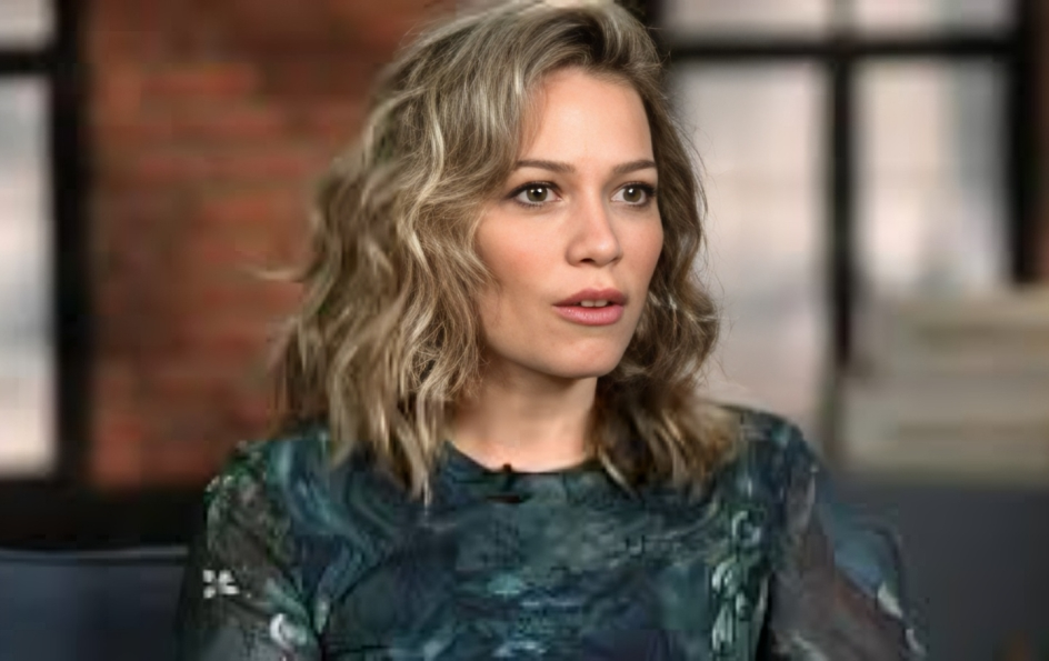 Bethany Joy Lenz: Actress, Singer, and Creative Visionary | Career ...