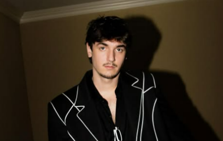 Bryce Hall: From TikTok Star to Entrepreneur, Boxer, and Actor – Net ...