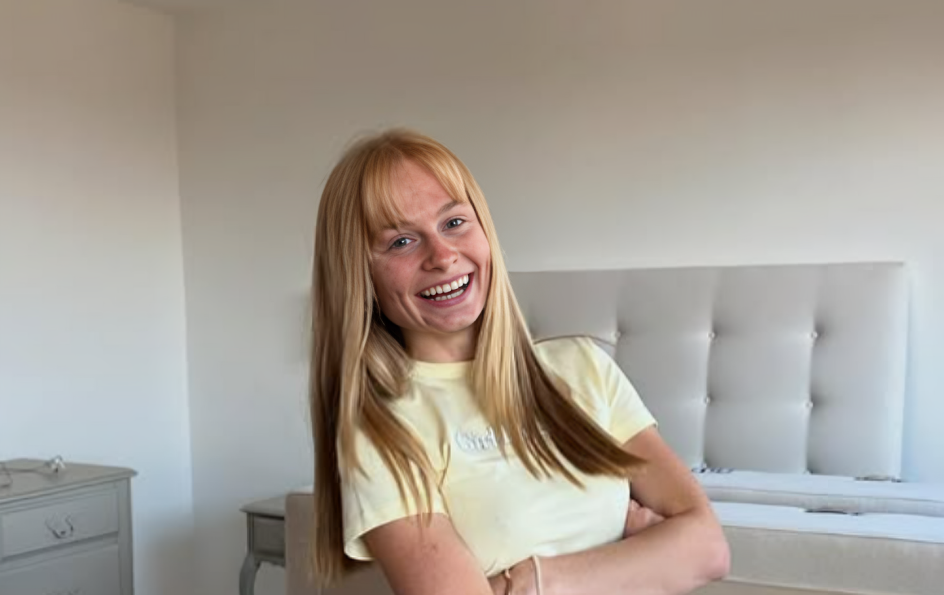 "Mia Fizz: YouTuber, Author & Inspiring Social Media Star"