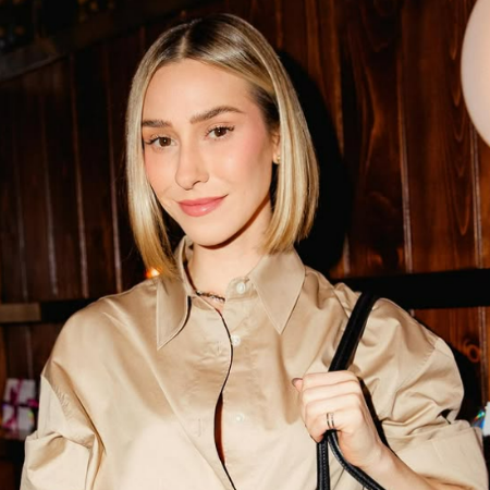 Ashley Avignone: Fashion Stylist, Designer, and Taylor Swift’s Best ...