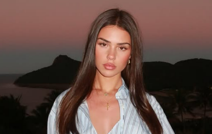 Leah Halton: Australian Makeup Artist, Model, and Social Media Star ...