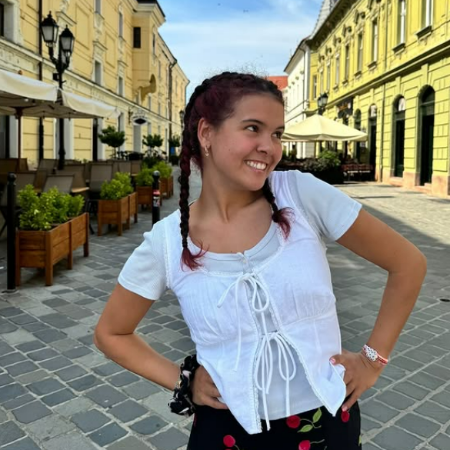 "Klailea Bennett: YouTube Star, Influencer & Entrepreneur | Bio, Career ...