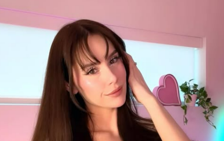 Leah Ashe Biography: YouTuber, Gamer, Net Worth, Career & Personal Life