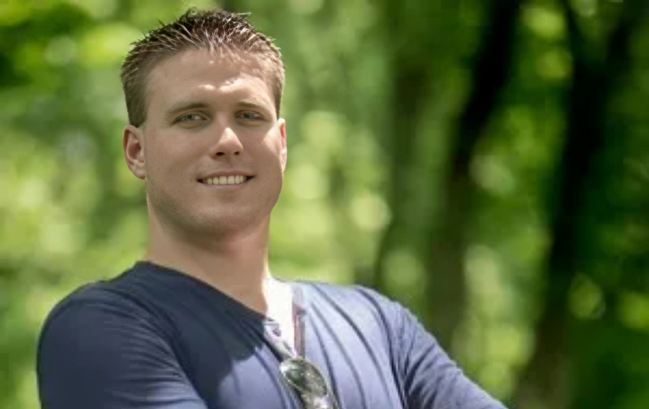 "Bryan Perkins: Chevy Chase’s Son, His Life, Career & Family Ties"