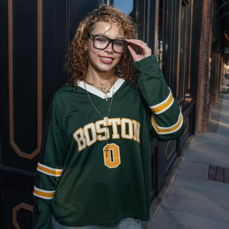 Yonna Jay: Rising TikTok Star, Fashion Influencer & Gen Z Favorite