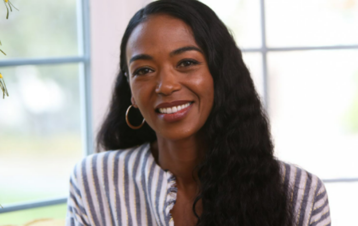 Ananda Lewis: Trailblazing TV Host, Activist & Icon Remembered