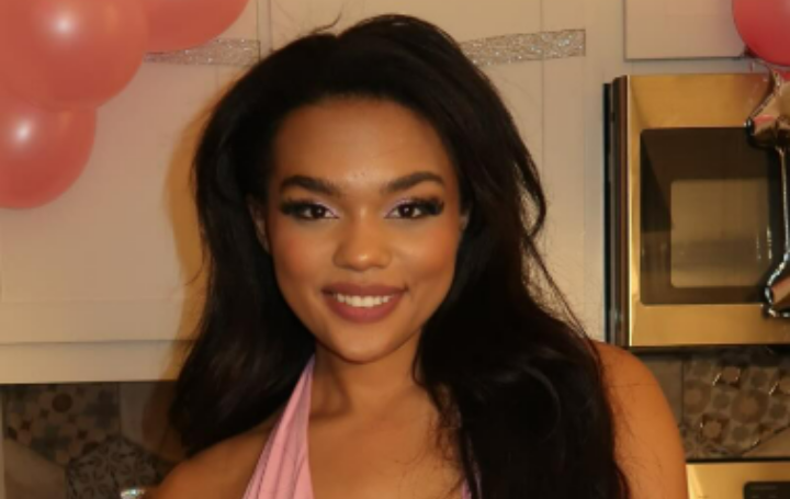 Arianna Hailey: TikTok Star, Makeup Artist & Rising Gen Z Influencer