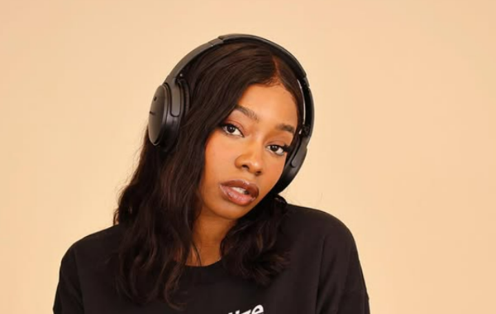 Deb Smikle Biography: Age, Career, YouTube Success, Love Life & Net ...