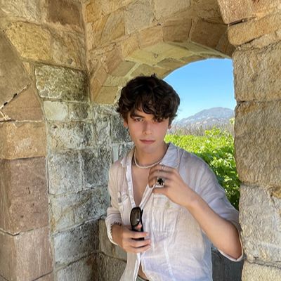 Duncan Joseph TikTok Star | Comedy, Sims Content & Influencer Biography ...